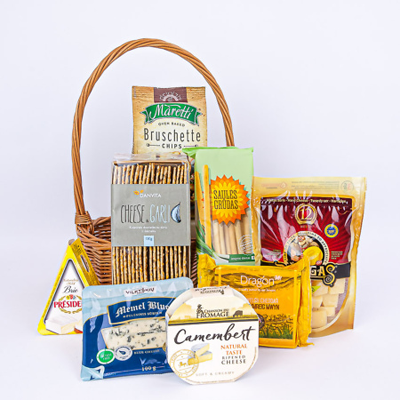 Gourmet cheese basket - Food Gifts - Beatričės Gėlių Namai